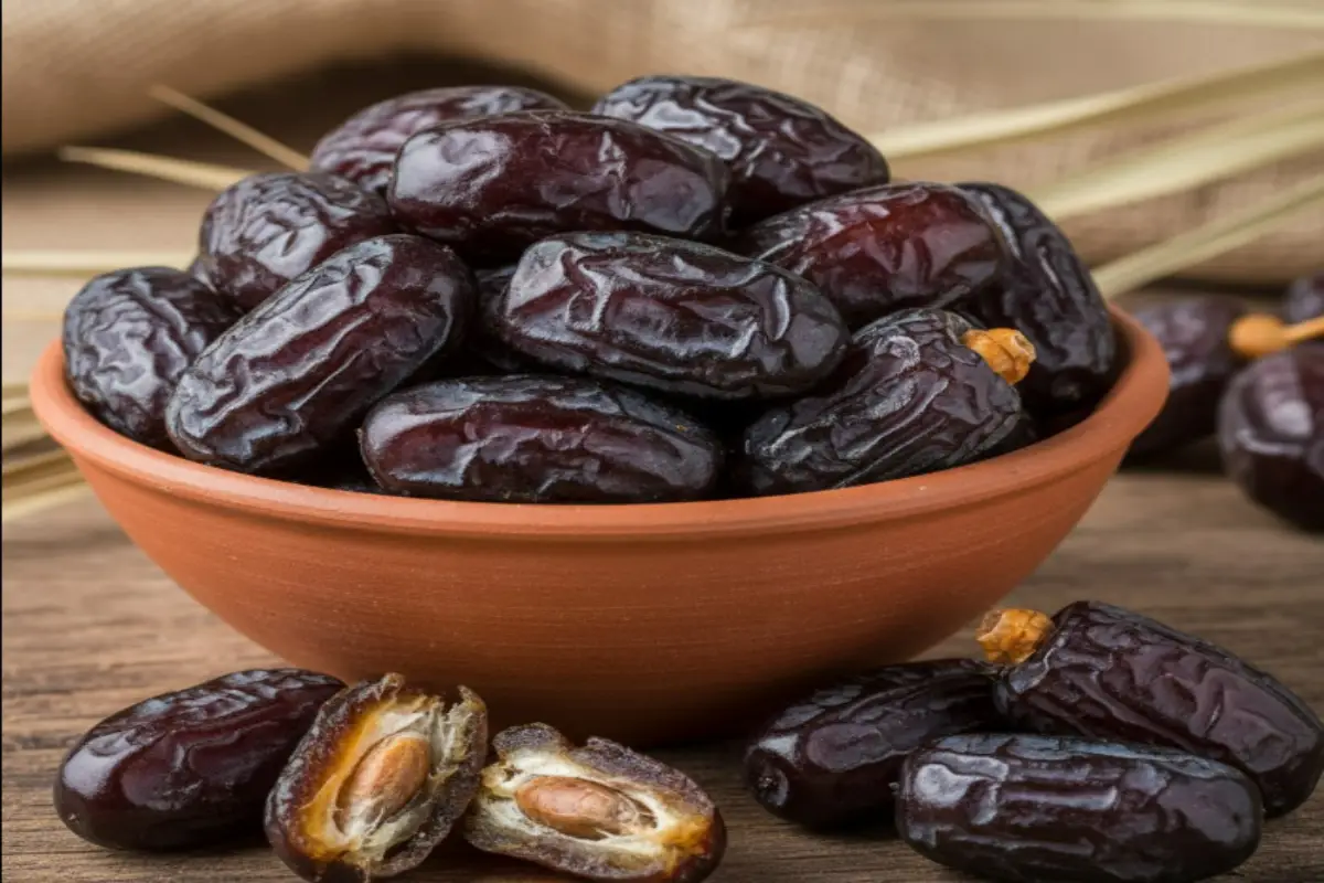 What Are Dates Good For? Benefits You Should Know